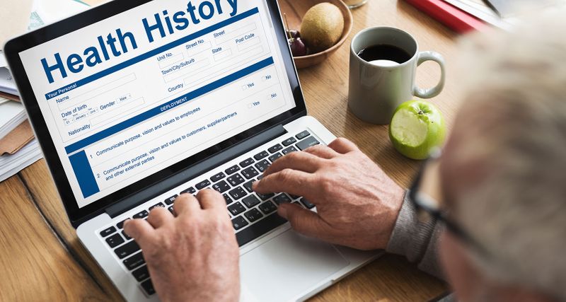 QR Codes on Hospital Bracelets to Ensure Patient Safety and Identification