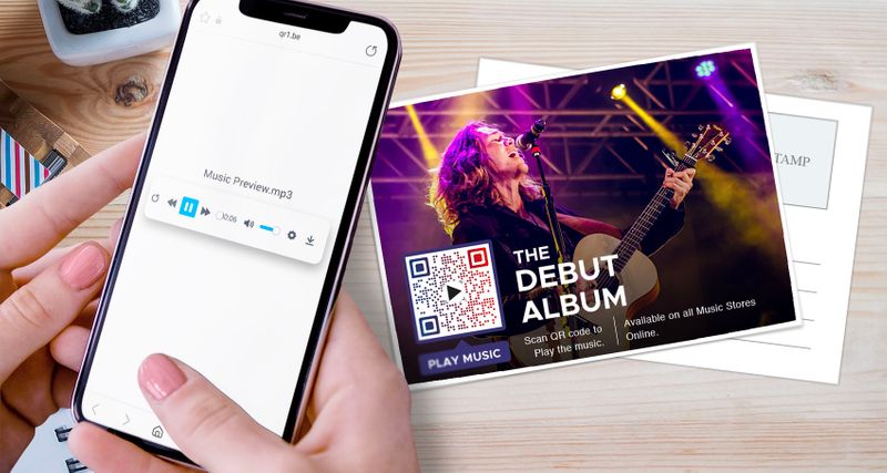 How to Use QR Codes on Postcards