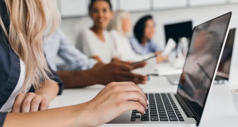 How to Create a QR Code with Logo for Free