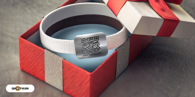Unlocking the 6 Wonders of a QR Code Wristband - QR TIGER